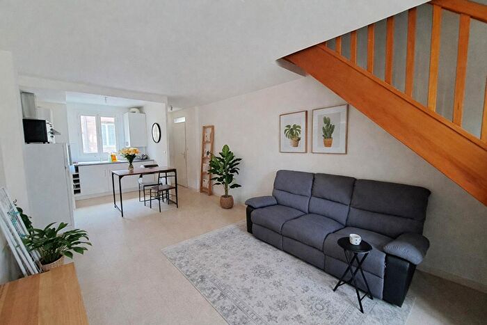 Appartement à louer - La Côte-Saint-André - 2 pièces - 1 chambre