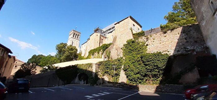Centre Ville, Valence : Appartement 1 pièce à louer