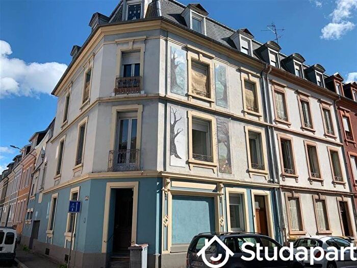 Appartement à louer - Wolf Wagner Centre, Mulhouse - 1 pièce - 3 chambres