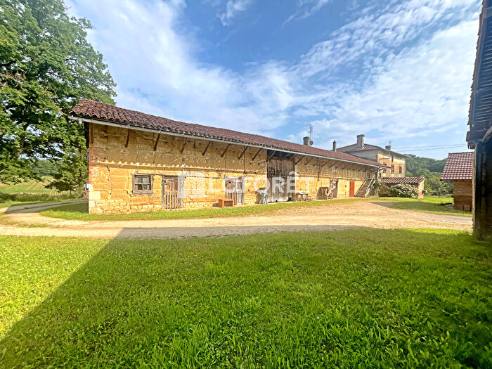 Maison à vendre - Dommartin-lès-Cuiseaux - 8 pièces - 5 chambres