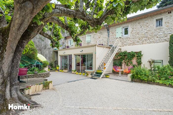 Maison 7 pièces à Donzère, à vendre