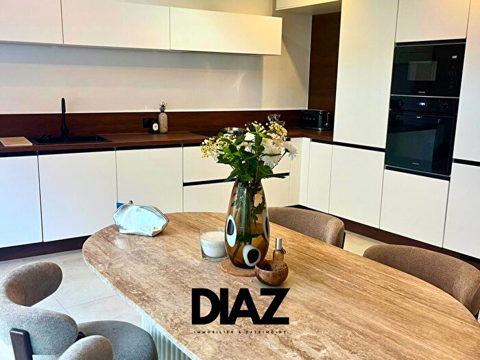 Maison à vendre - Nîmes, Jean Jaurès - 3 pièces - 2 chambres