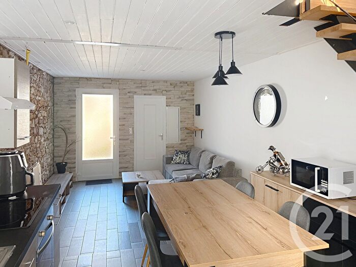 Maison à vendre - Saint-Nicolas-de-Redon - 2 pièces - 1 chambre