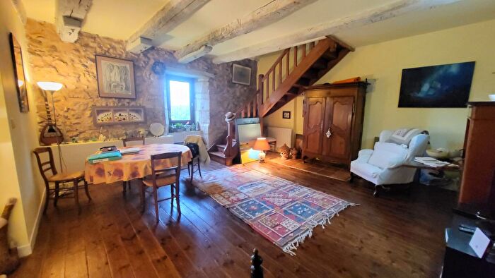 Maison à vendre - Saint-Jean-dEstissac - 7 pièces - 4 chambres