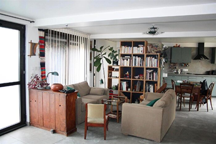 Maison à vendre - Graulhet - 4 pièces - 2 chambres