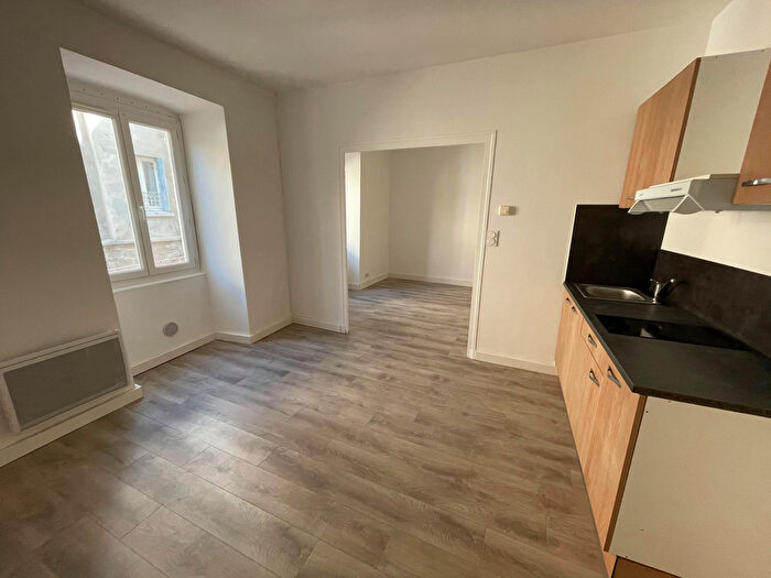 Appartement à louer - Aubenas, Centre-ville - 3 pièces - 2 chambres