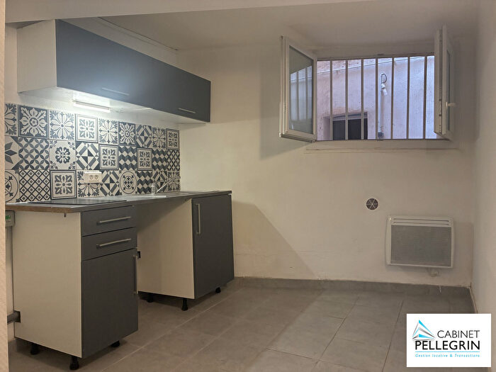 Marseille 2ème, Grands Carmes : Appartement 1 pièce à louer