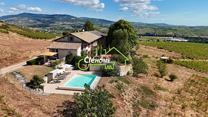 Quincié-en-Beaujolais : Maison 8 pièces à vendre