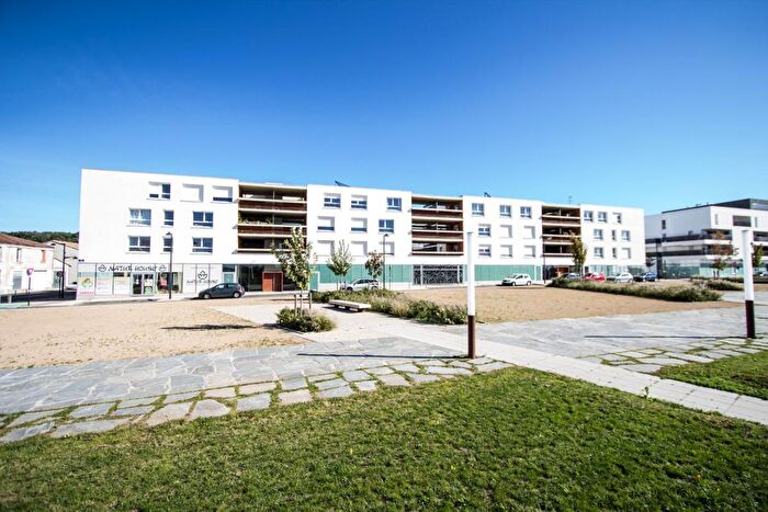 Appartement 3 pièces à Floirac, Centre-ville, Monte Christo, à louer