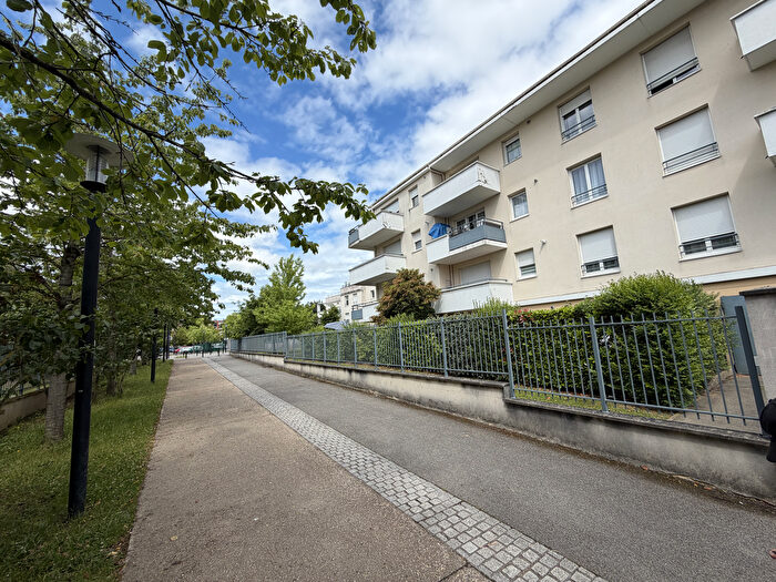 Appartement 3 pièces à vendre à Trappes, Coeur des Merisiers