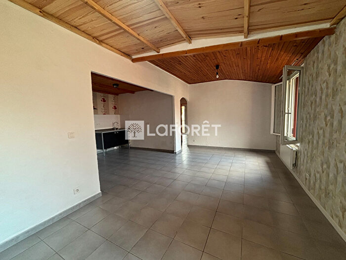 Ille-sur-Têt : Appartement 3 pièces à louer