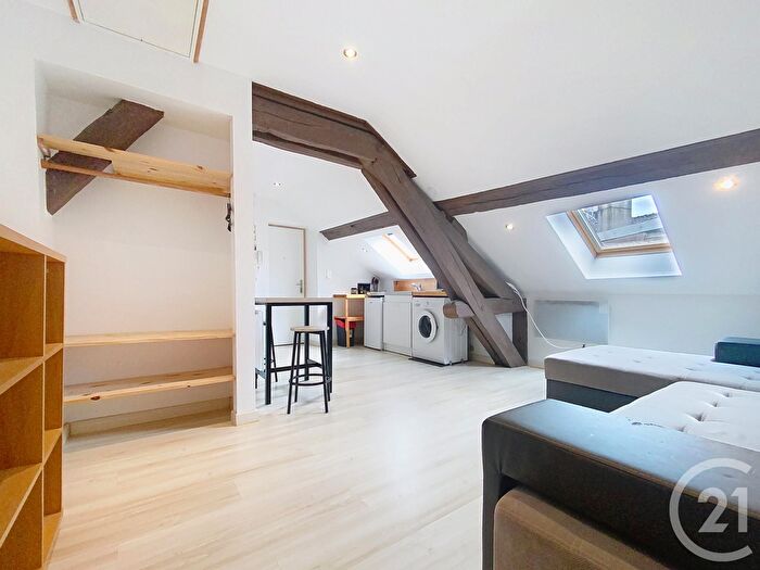 Appartement à louer - Vesoul, Centre-ville - 1 pièce