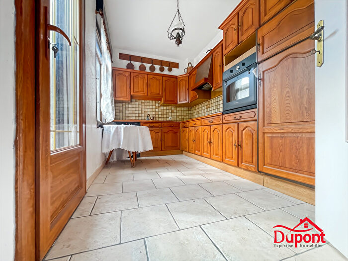 Maison à vendre - SaintQuentin - 6 pièces - 4 chambres