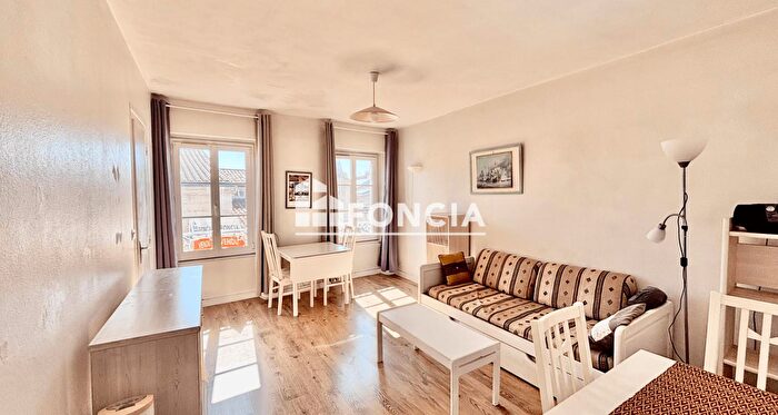 Appartement à vendre - La Rochelle, Centre-ville, Vieux-port, Marché - 2 pièces - 1 chambre