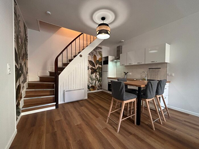 Maison à louer - La Côte-Saint-André - 2 pièces - 1 chambre