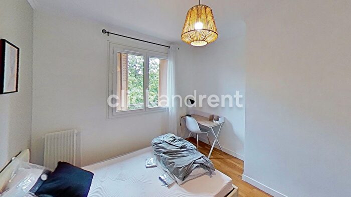 Appartement 4 pièces à Villeurbanne, Buers, à louer