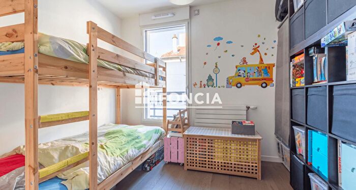 Appartement à vendre - Bourg-la-Reine, Centre-ville - 3 pièces - 2 chambres