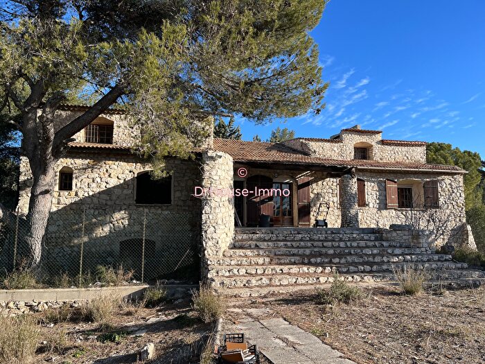 Maison à vendre - Ventabren - 10 pièces - 6 chambres