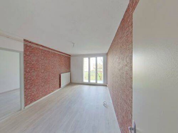 Appartement à louer - Vernet, Saint-Amand-Montrond - 3 pièces - 2 chambres