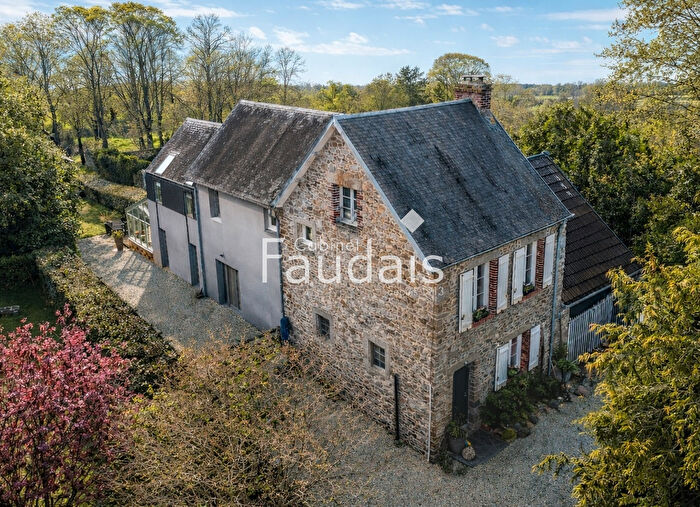 Maison à vendre - Gouville-sur-Mer - 5 pièces - 3 chambres