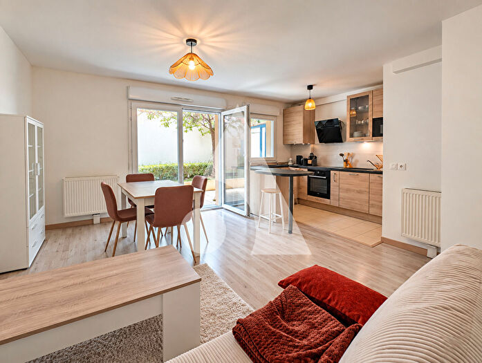 Le Mesnil-le-Roi : Appartement 2 pièces à louer