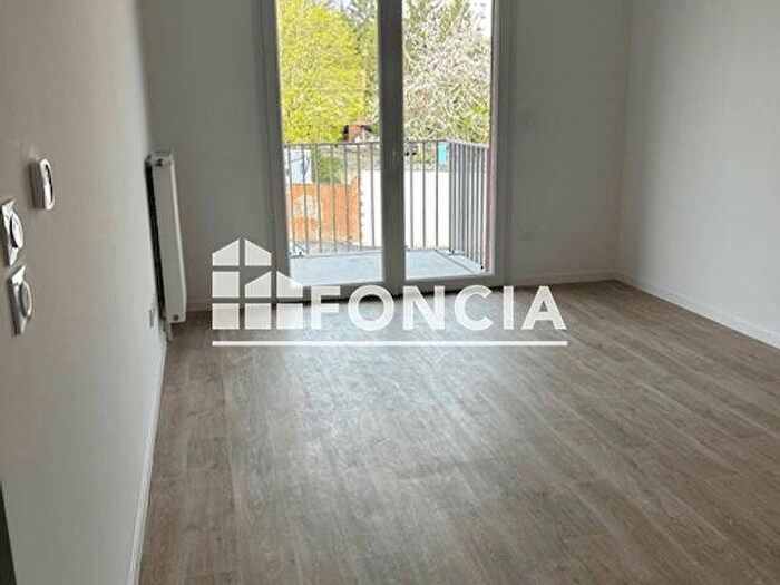 Appartement à louer - Cheminots-Acacias-Faubourg de Lille, Valenciennes - 2 pièces - 1 chambre