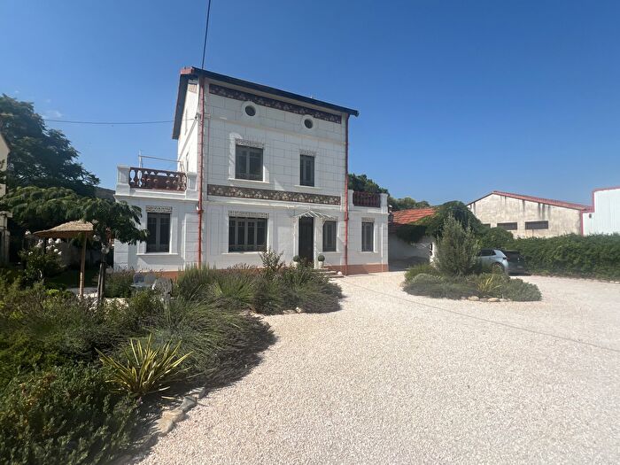 Maison à vendre - Prades - 7 pièces - 5 chambres