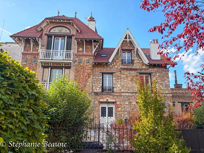 Eaubonne, Cerisaie, Jean Macé : Maison 11 pièces à vendre
