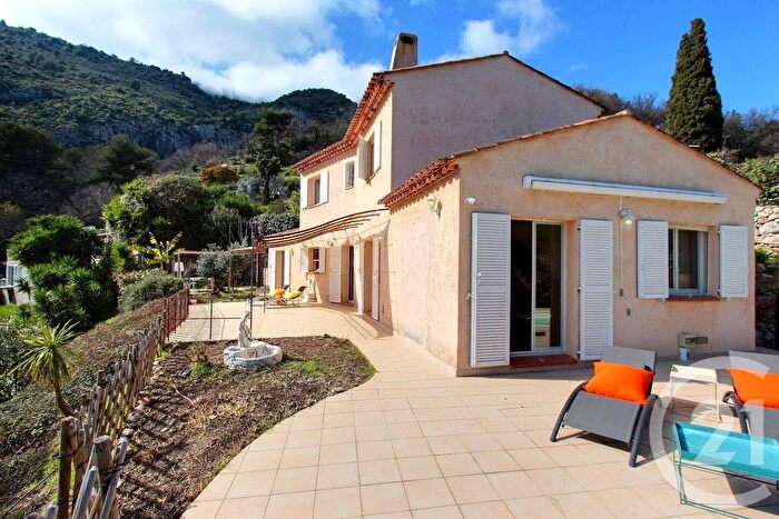 Maison à louer - Roquebrune-Cap-Martin - 5 pièces - 4 chambres