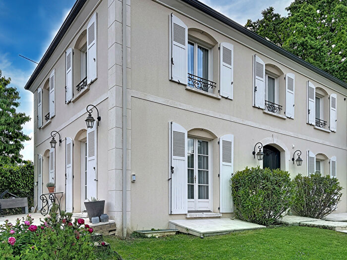 Maison 6 pièces à Brunoy, à vendre