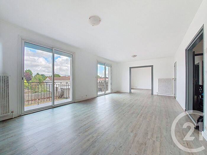 Maison 6 pièces à Saint-Sébastien-sur-Loire, Ouest, à vendre