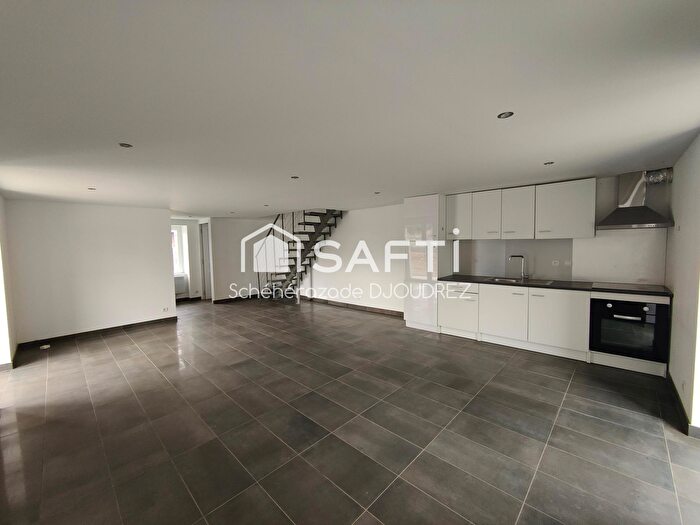 Saint-André-Treize-Voies : Maison 3 pièces à vendre