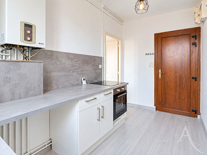 Appartement 2 pièces à Saint-Max, à vendre