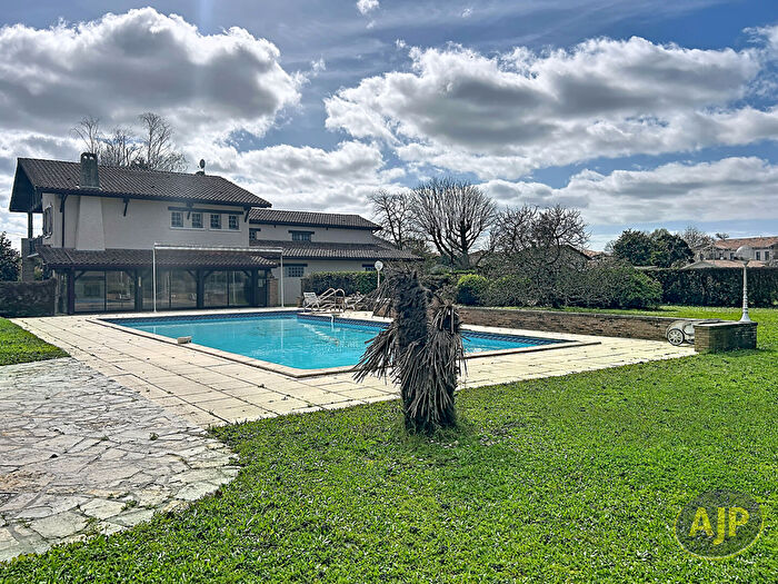 Maison à vendre - Biganos - 5 pièces - 4 chambres