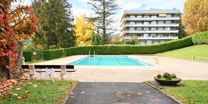 Appartement à vendre - Meylan, Haut Meylan, Charlaix - 3 pièces - 2 chambres