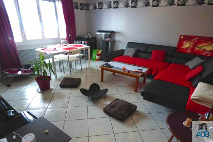 Appartement à louer - Le Coteau - 2 pièces - 1 chambre