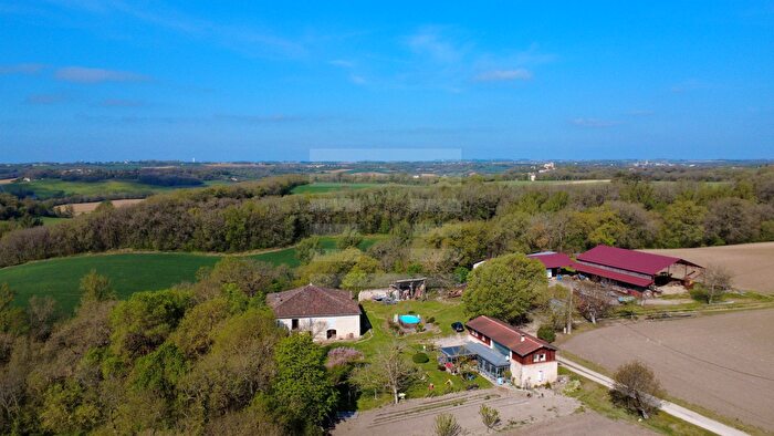 Maison à vendre - Saint-Clar - 14 pièces