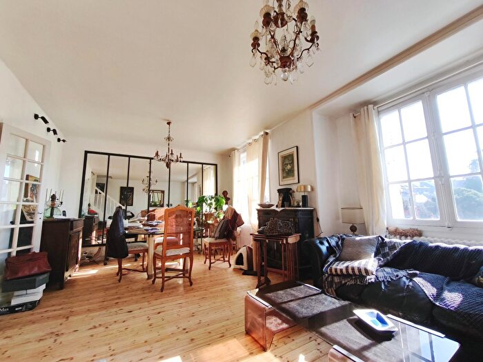 Nantes, Hauts-Pavés, Saint-Pasquier, Saint-Félix, Université : Appartement 4 pièces à vendre