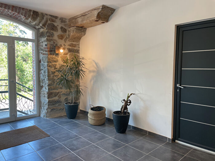 Bourg-Argental : Appartement 1 pièce à louer