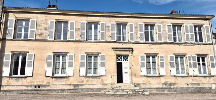 Maison à vendre - Éclaron, Éclaron-Braucourt-Sainte-Livière - 16 pièces - 10 chambres