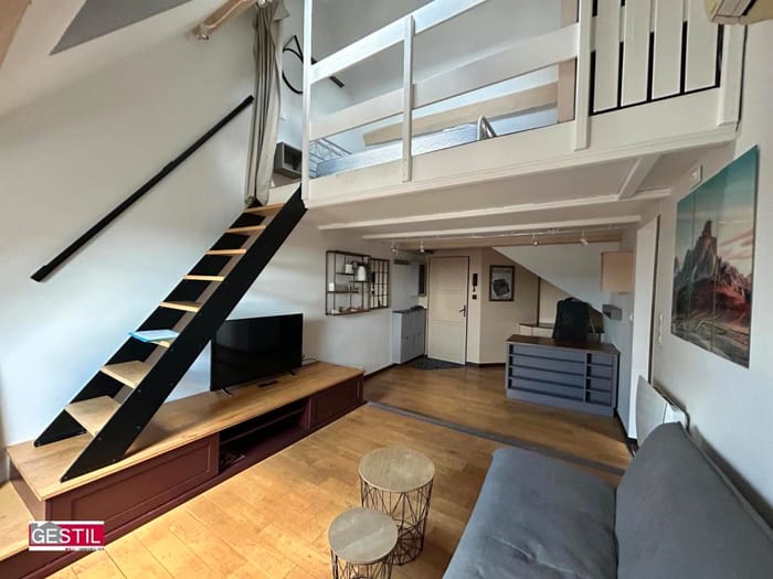 Pontoise, Centre-ville - Appartement 1 pièce à louer