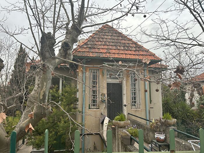 Maison à vendre - Marseille er , Thiers - 6 pièces - 2 chambres