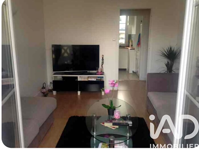 Appartement à vendre - Colombes, Europe - 3 pièces - 2 chambres