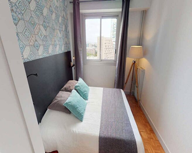 Appartement à louer - Garches - 4 pièces - 6 chambres