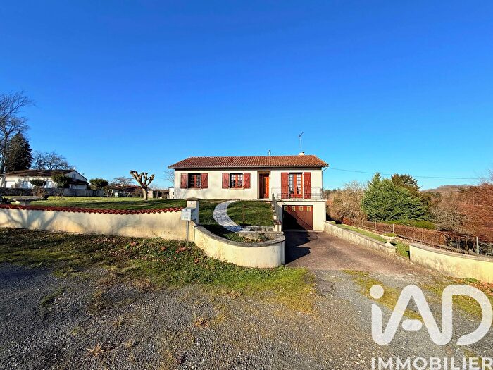 Maison à vendre - Availles-Limouzine - 5 pièces - 3 chambres