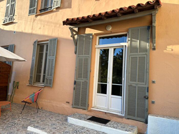 Appartement à louer - Nice, Caucade - 3 pièces - 2 chambres