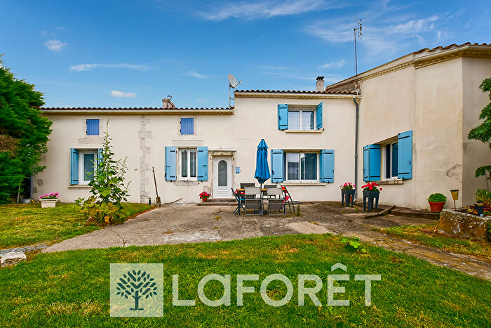Maison 6 pièces à Épargnes, à vendre