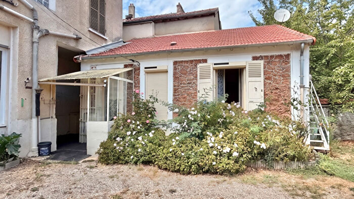 Corbeil-Essonnes, Centre-ville - Appartement 2 pièces à vendre