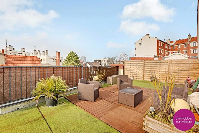 Maison à vendre - Vincennes, Est - 5 pièces - 3 chambres