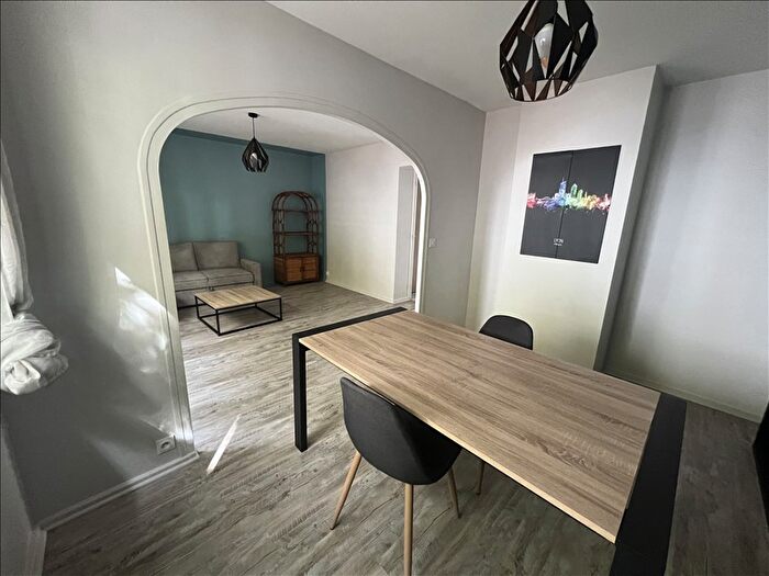 Appartement 3 pièces à Lyon 8ème, Bachut, Transvaal, à louer